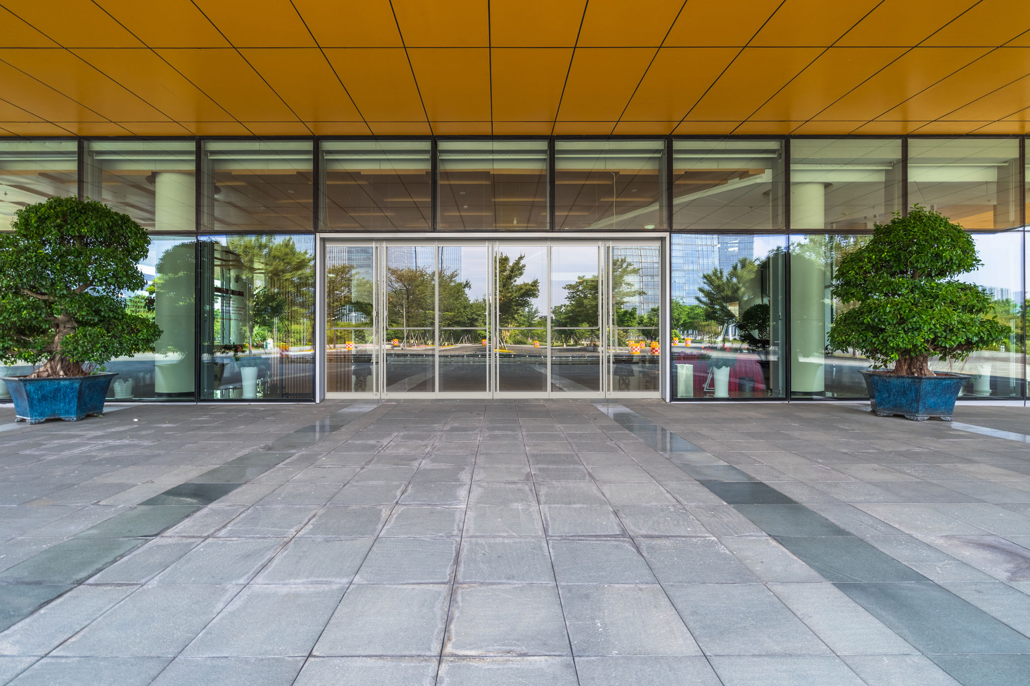 Home | Glass Door and Glass Opening Solutions | ASSA ABLOY Glass