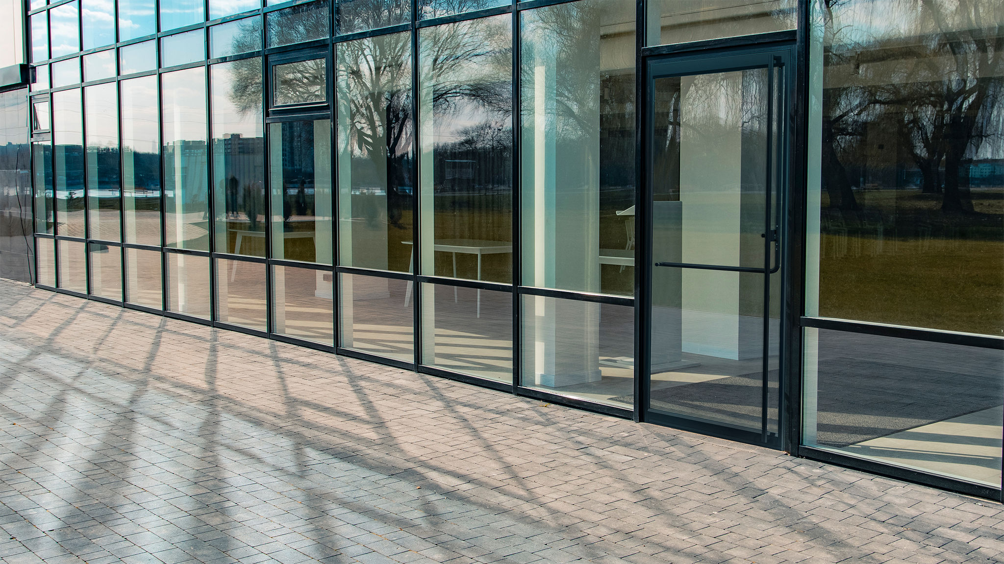 Home | Glass Door and Glass Opening Solutions | ASSA ABLOY Glass